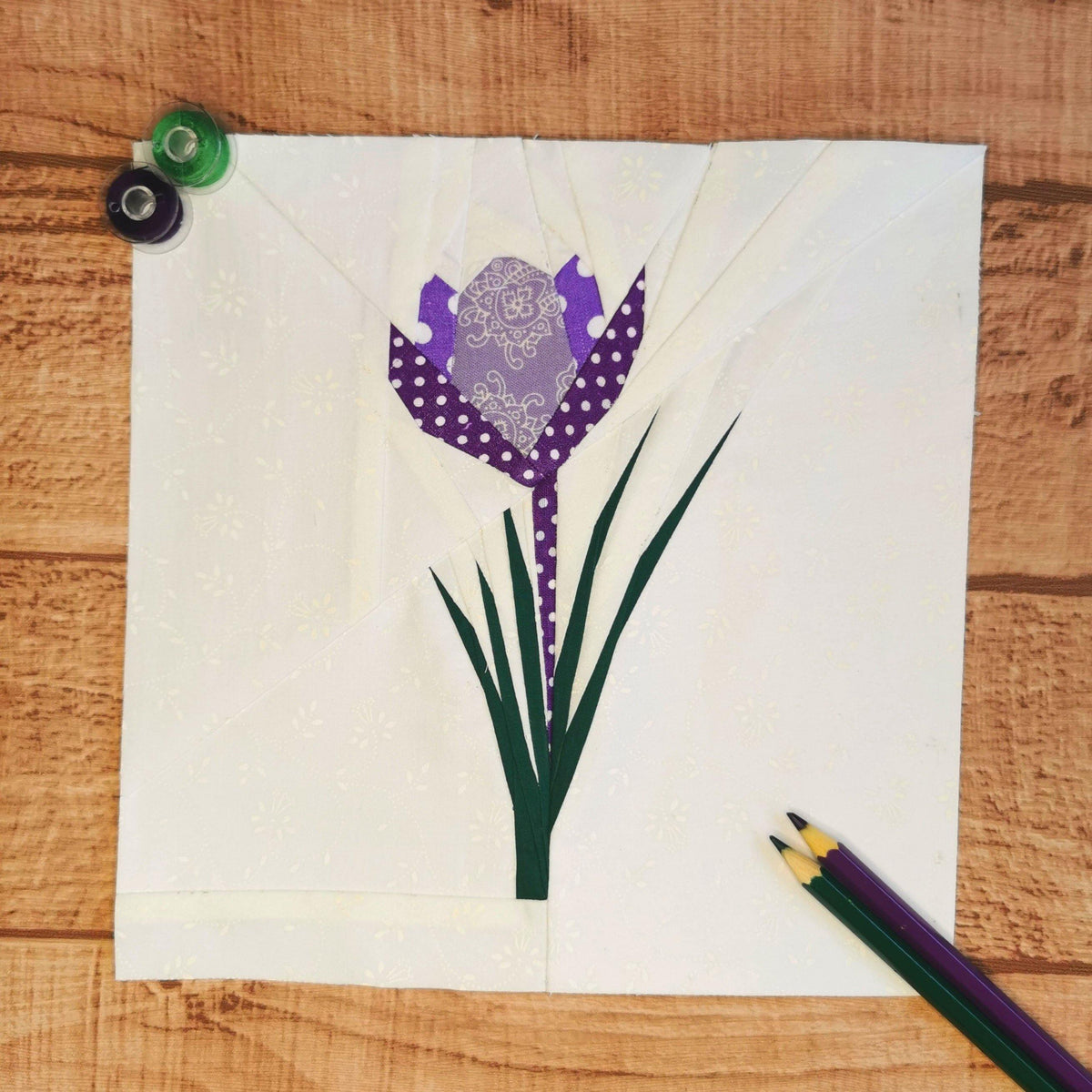 Crocus, Flower Foundation Paper Piecing (FPP Pattern), Quilt Block, 3 ...